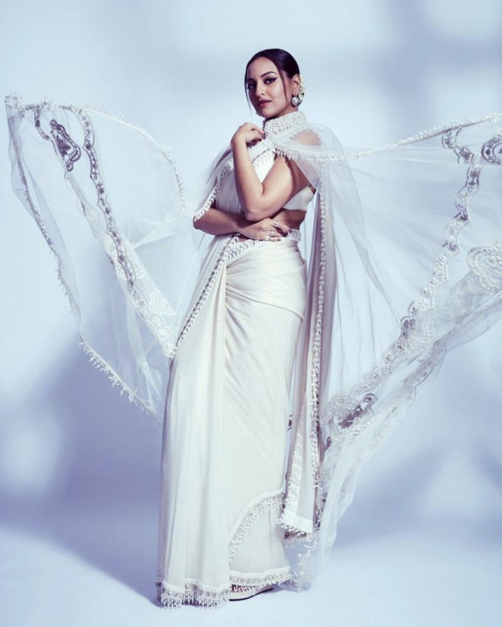 Shop Designer Sarees Online | Mala and Kinnary